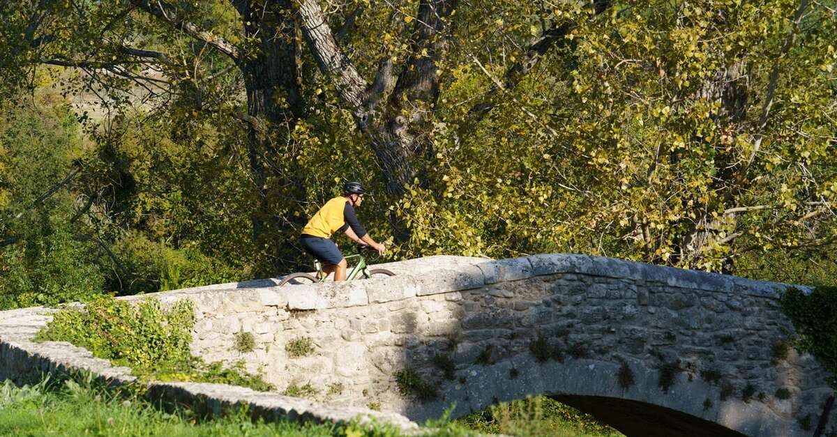 CÉRESTE-EN-LUBERON – À vélo, à l’assaut du plateau de Vachères (Céreste ...