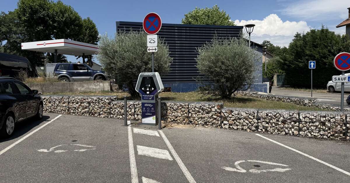 e-Borne recharge électrique Saint-Auban (Château-Arnoux-Saint-Auban ...