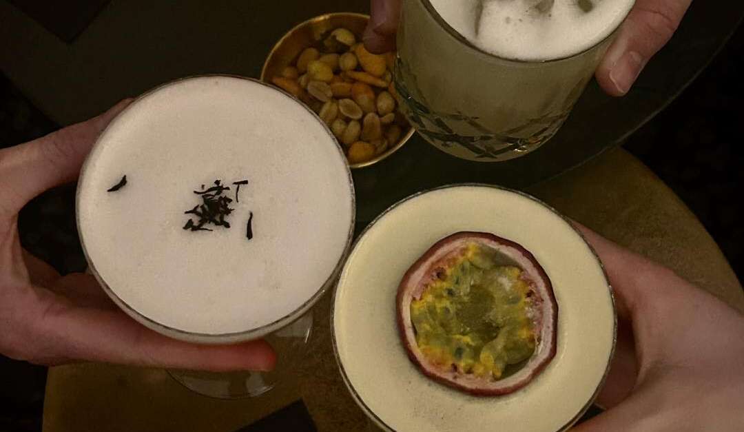 Blue Bird Cocktail Bar (Le Monêtier-les-Bains) | Provence-Alpes-Côte d ...