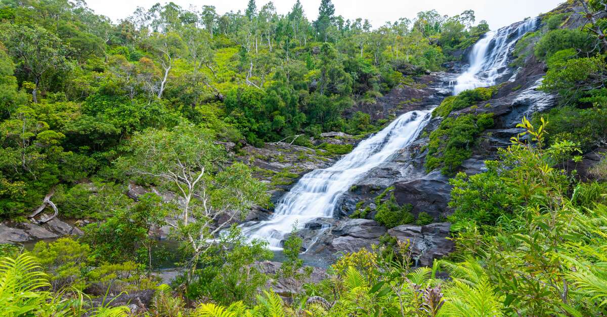 Cascade de Colnett (Pouébo) | Nouvelle-Calédonie Tourisme : Le site ...
