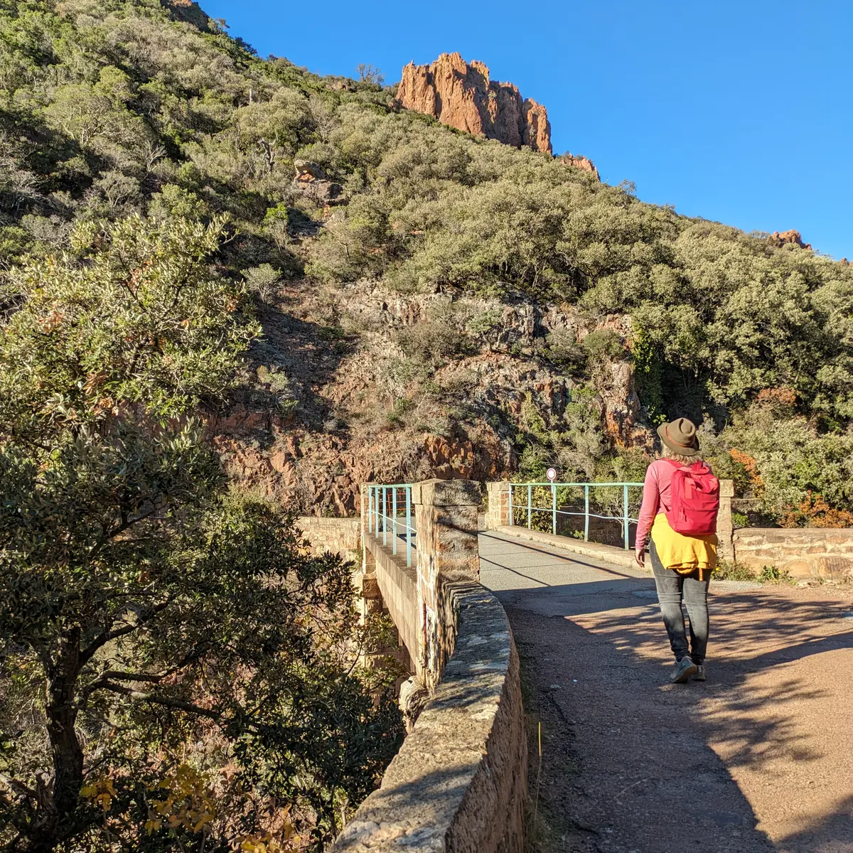 Randonnée : De Belle Barbe au Pont du Perthus (Saint-Raphaël ...