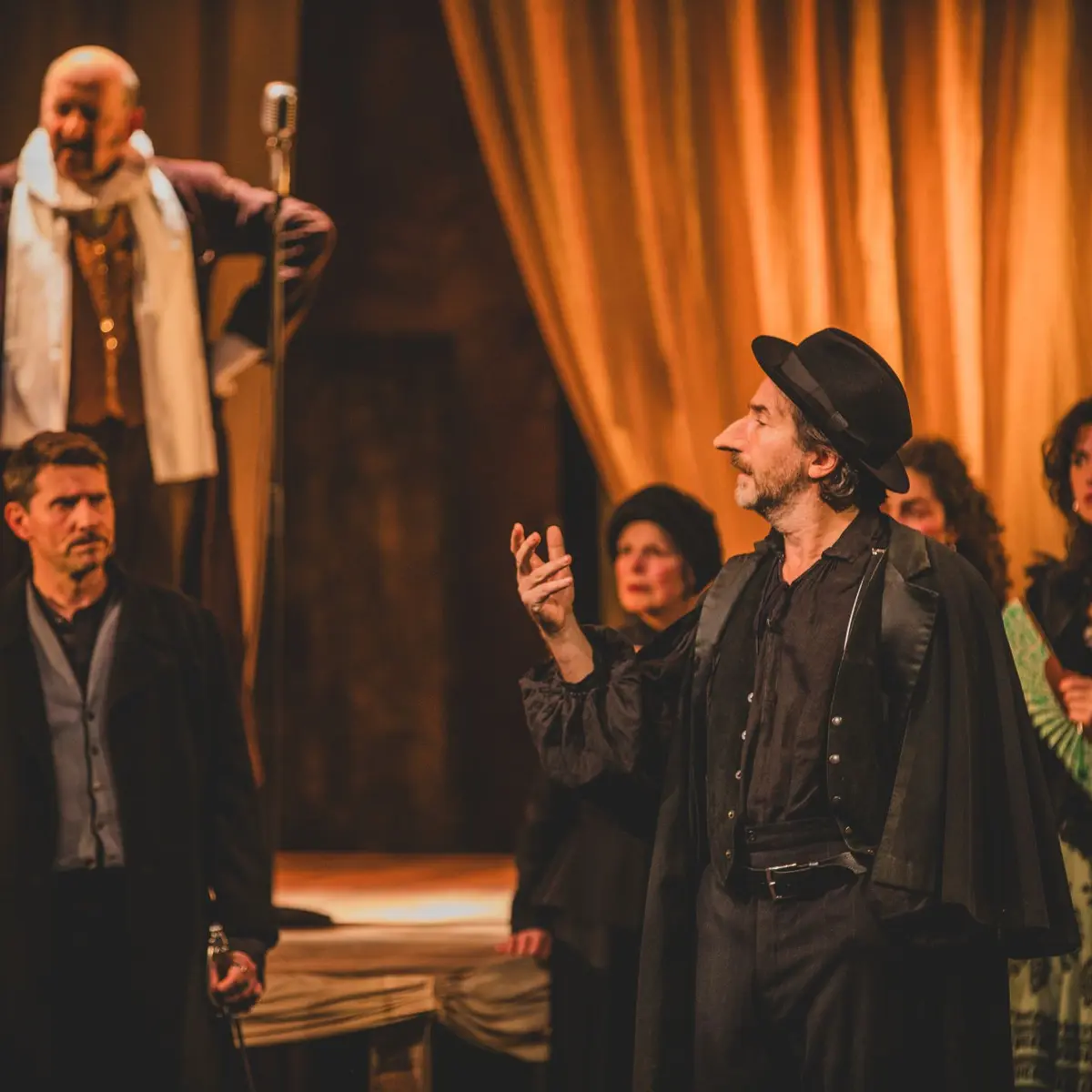 Theatre: Cyrano de Bergerac with Anne Kessler and Edouard Baer (Sainte ...