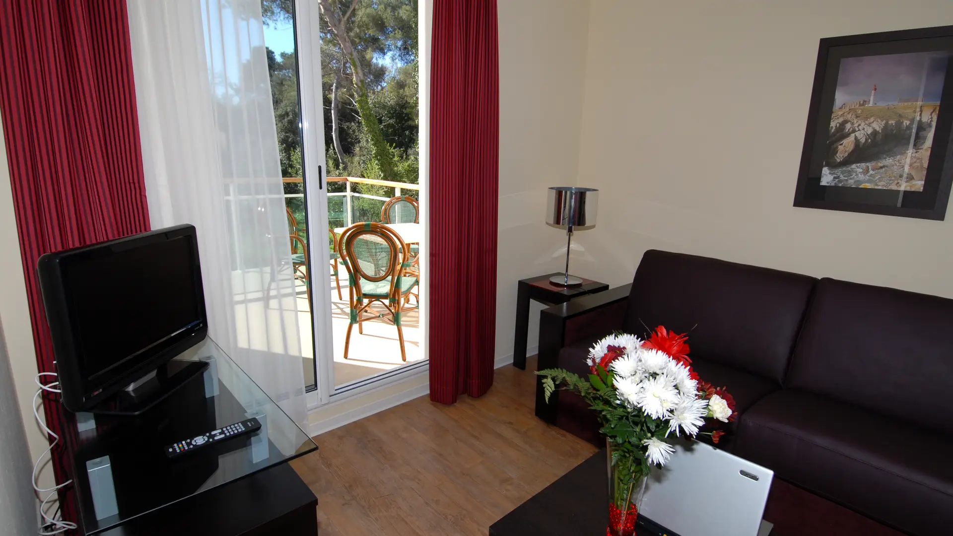 Self-Catering Odalys Appart’Hotel Olympe (Antibes) | Provence-Alpes ...