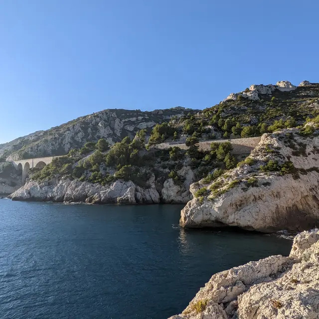 Randonnée à la découverte de Niolon : son fort et sa calanque (Le Rove ...