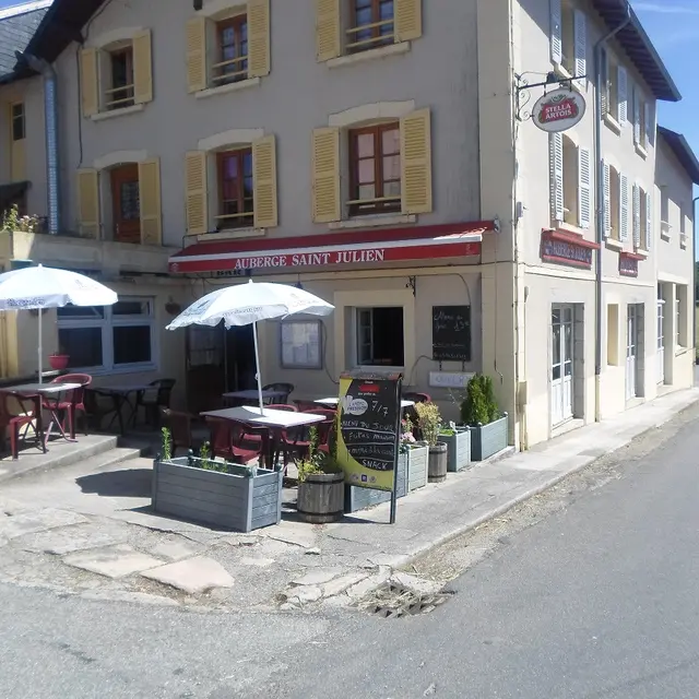Auberge de St Julien (Saint-julien-le-petit) | Limousin - Nouveaux Horizons