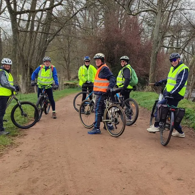 Balade familiale à vélo (Sainte-Foy-Saint-Sulpice) | Loire Tourisme