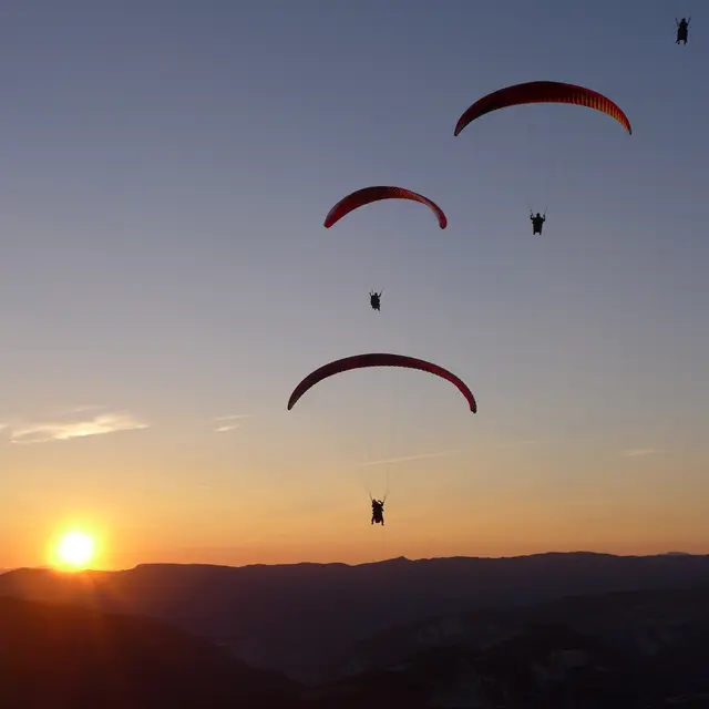 andre paragliding