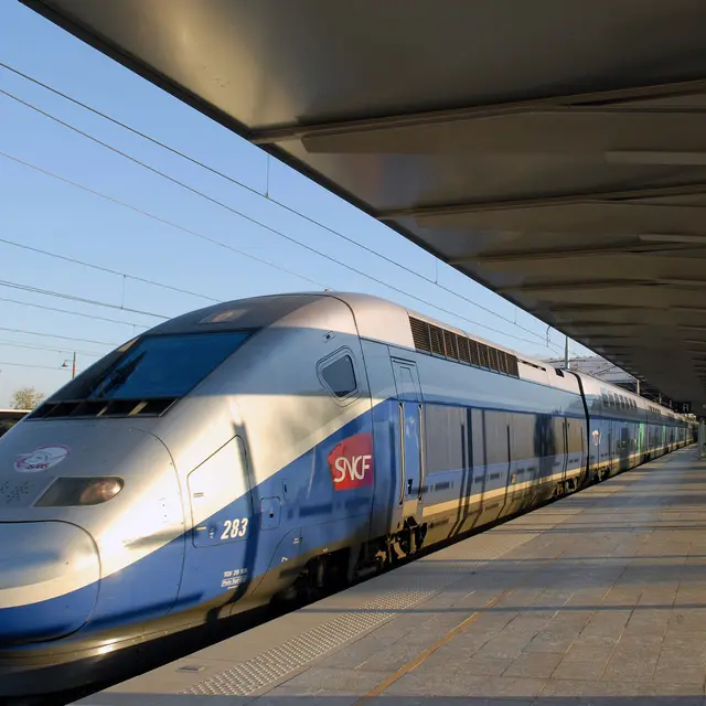 Gare d’Aix-en-Provence TGV (périphérie) (Aix-en-Provence) | Provence-Alpes-Côte d'Azur Tourisme
