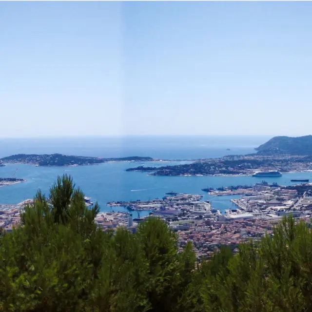 Visite de la rade de Toulon en bateau avec les Bateliers de la Rade (Toulon) | Provence-Alpes ...