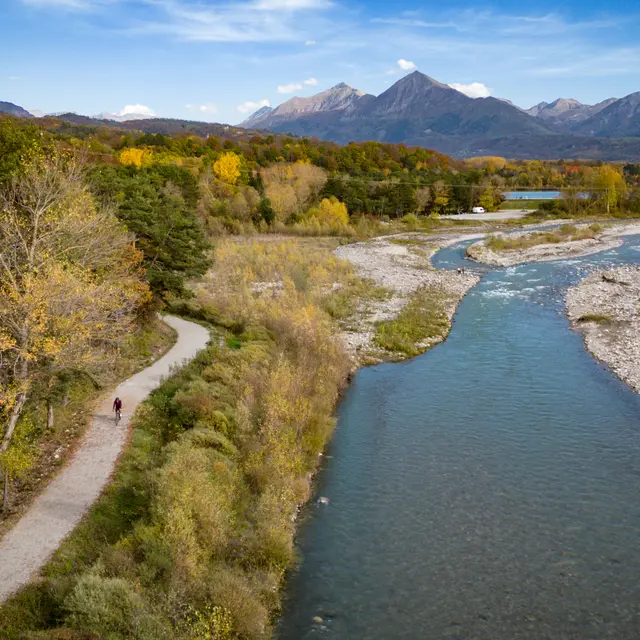 Plan d’eau du Champsaur par la voie douce (Saint-Bonnet-en-Champsaur)