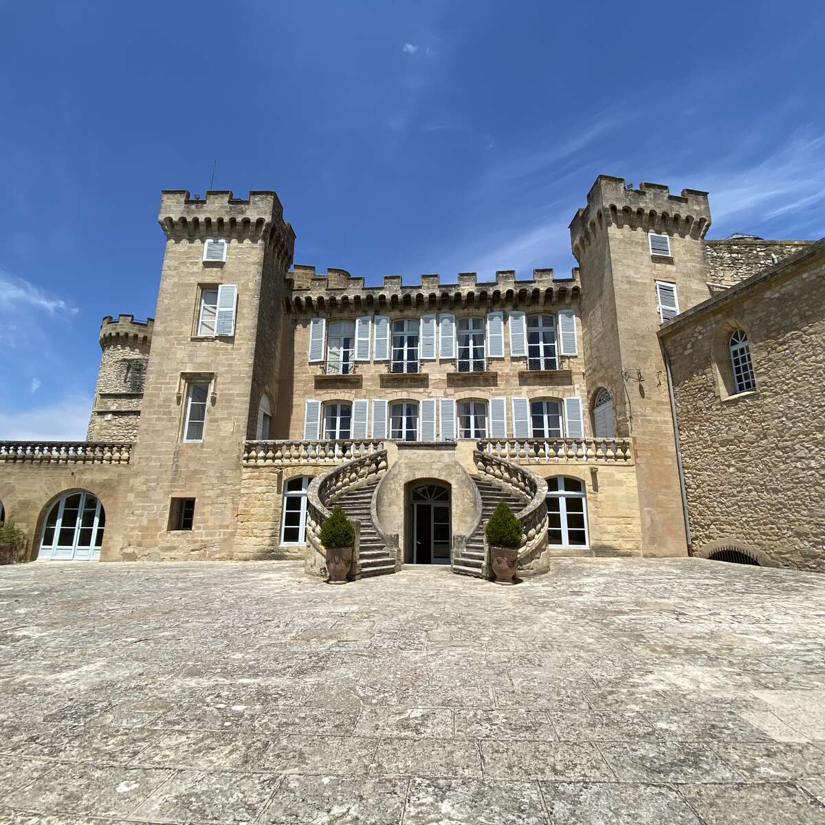 Visiter les châteaux de Provence : un voyage hors du temps