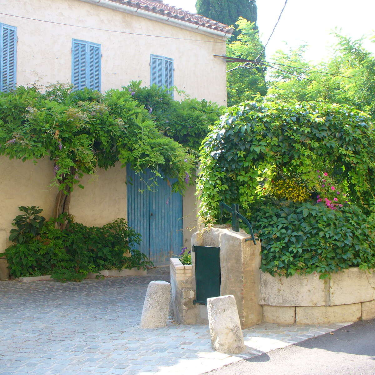 Le Beausset : tourisme et activités dans le Var (83) | Provence-Alpes ...