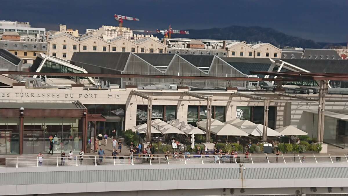R2 le Rooftop des Terrasses (Marseille 2ème) | Provence-Alpes-Côte d ...