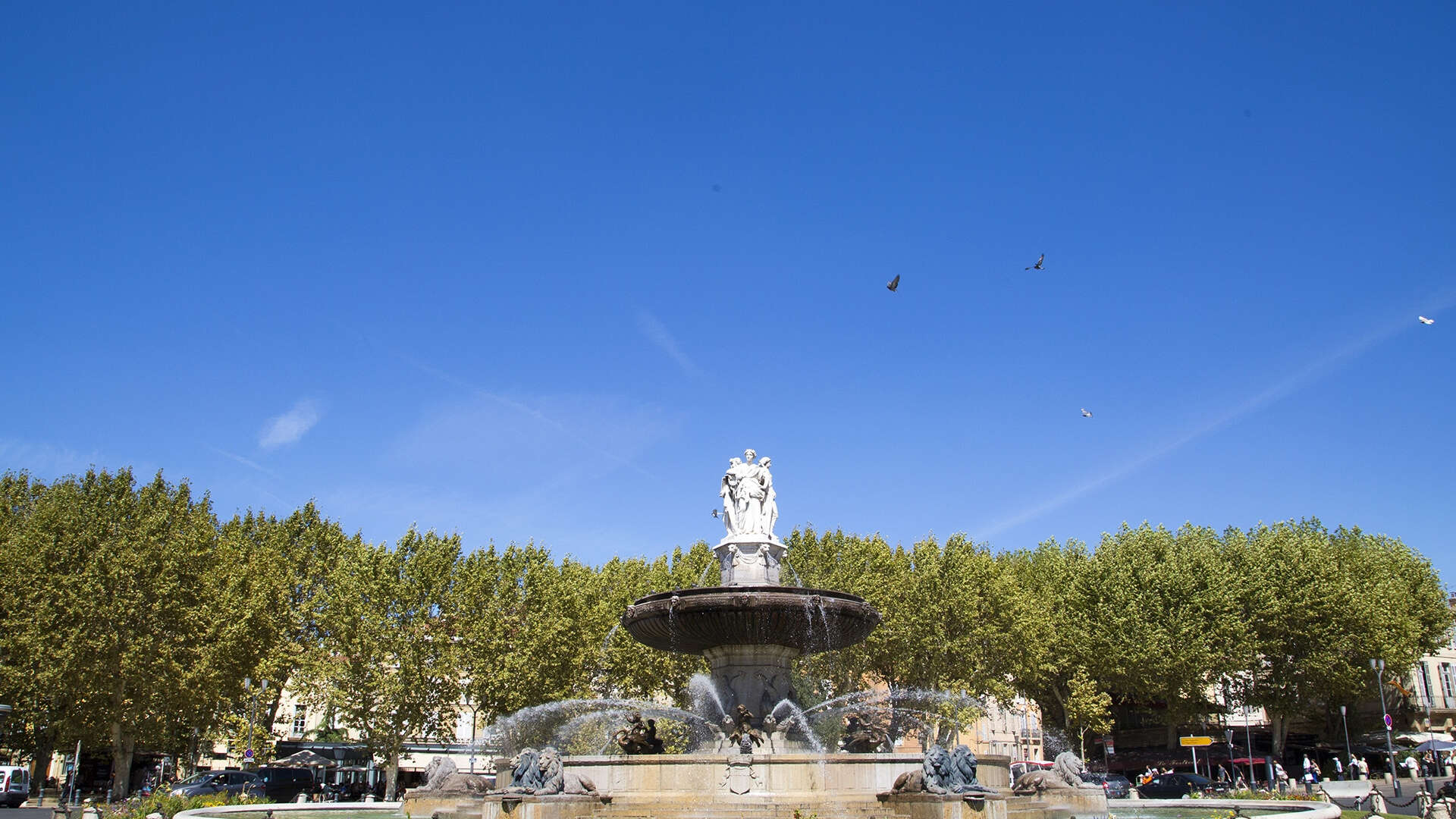 The Cours Mirabeau (Aix-en-Provence) | Provence-Alpes-Côte d'Azur Tourism