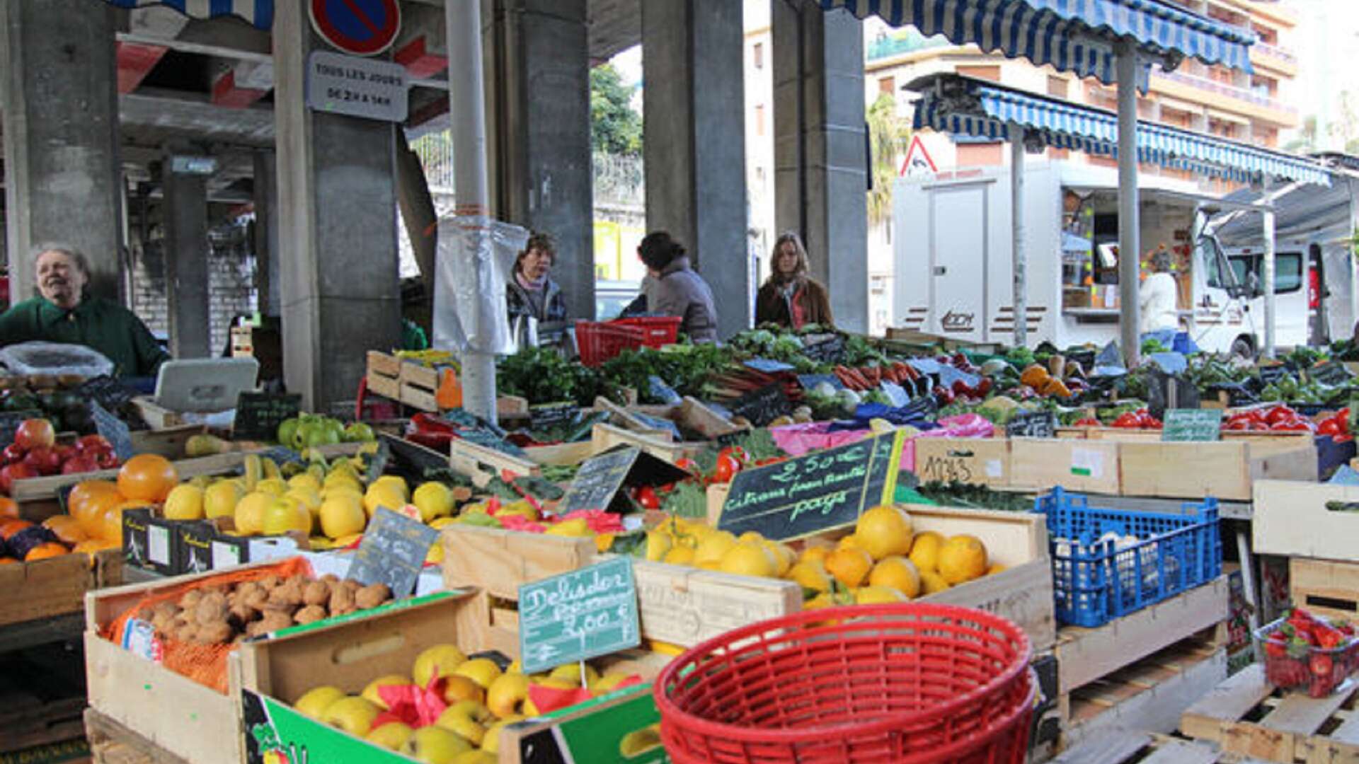 Les Halles Market | Menton, Riviera & Merveilles Tourist Office