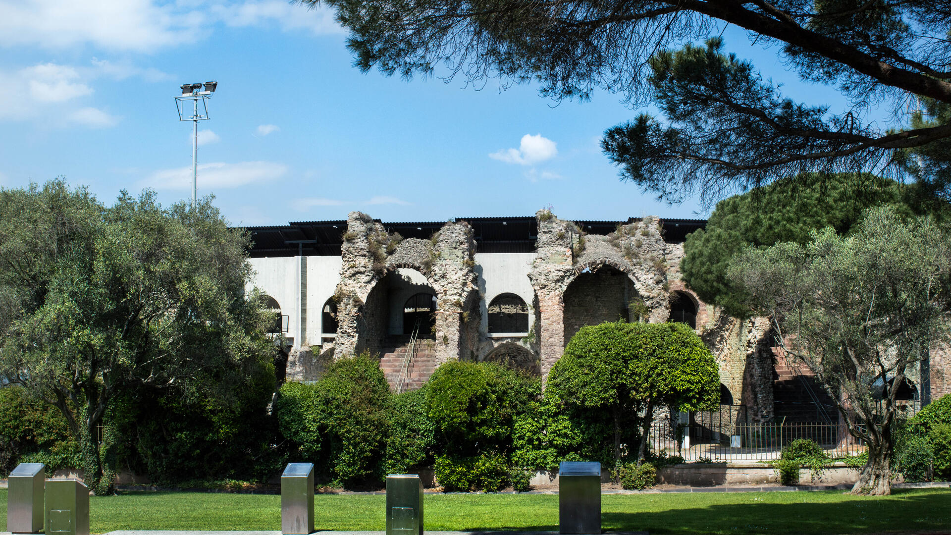 Amphithéâtre romain ou Arènes (Fréjus) | Provence-Alpes-Côte d'Azur Tourism