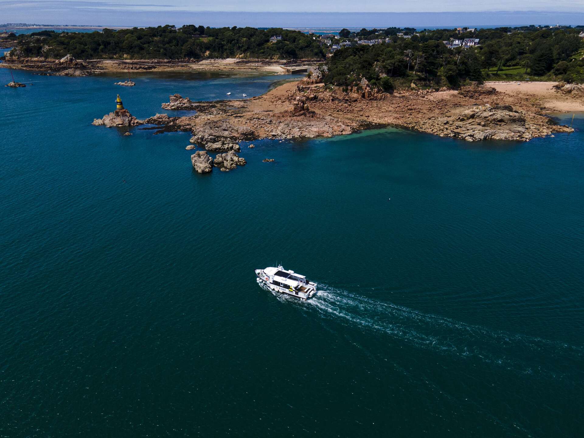 Archipel des 7 îles : le récit d’une journée en mer