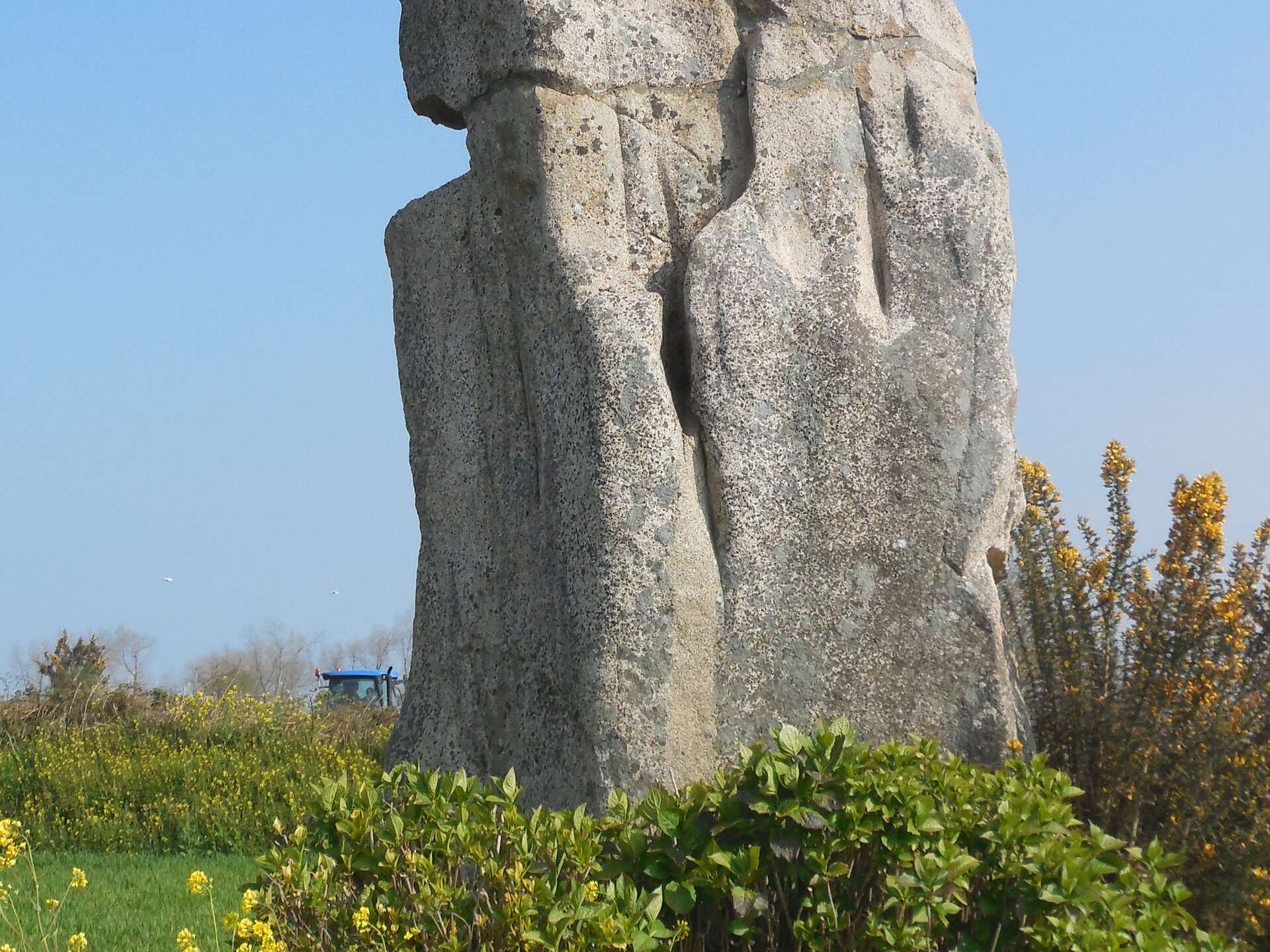 Menhirs et dolmens de Bretagne : Légendes et croyances