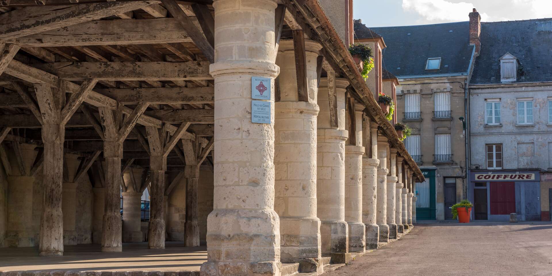 Le château de Fère-en-Tardenois | Maison du Tourisme Les Portes de la ...