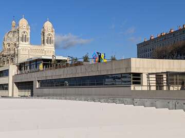 The most beautiful hikes in the Calanques | Marseille Tourism